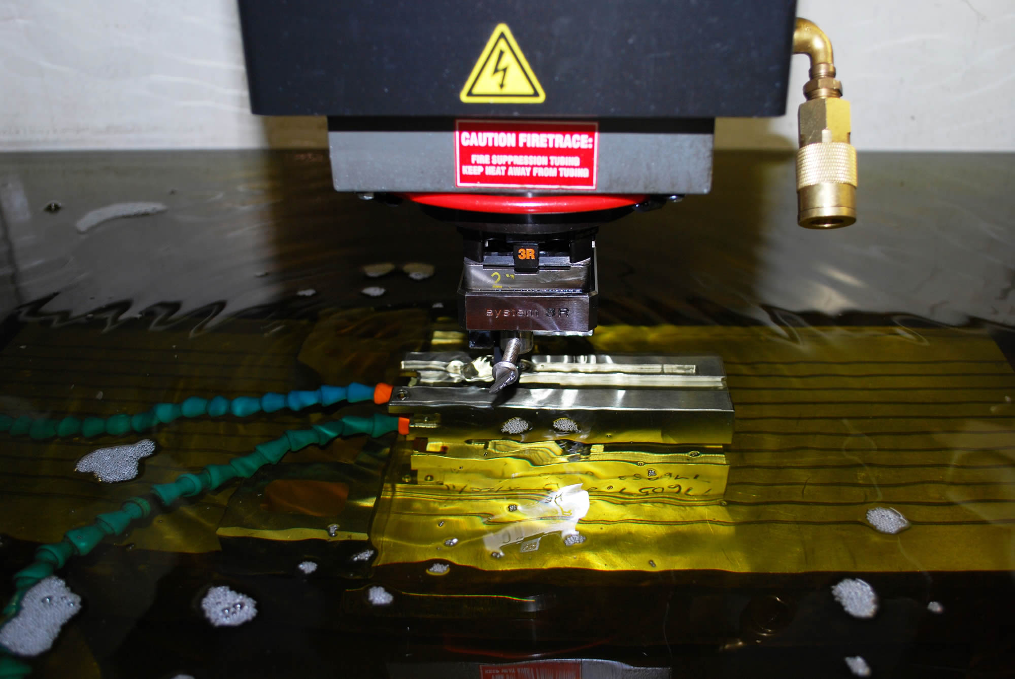 CNC Sinker EDM, Plunge EDM – Abet Industries Corp.